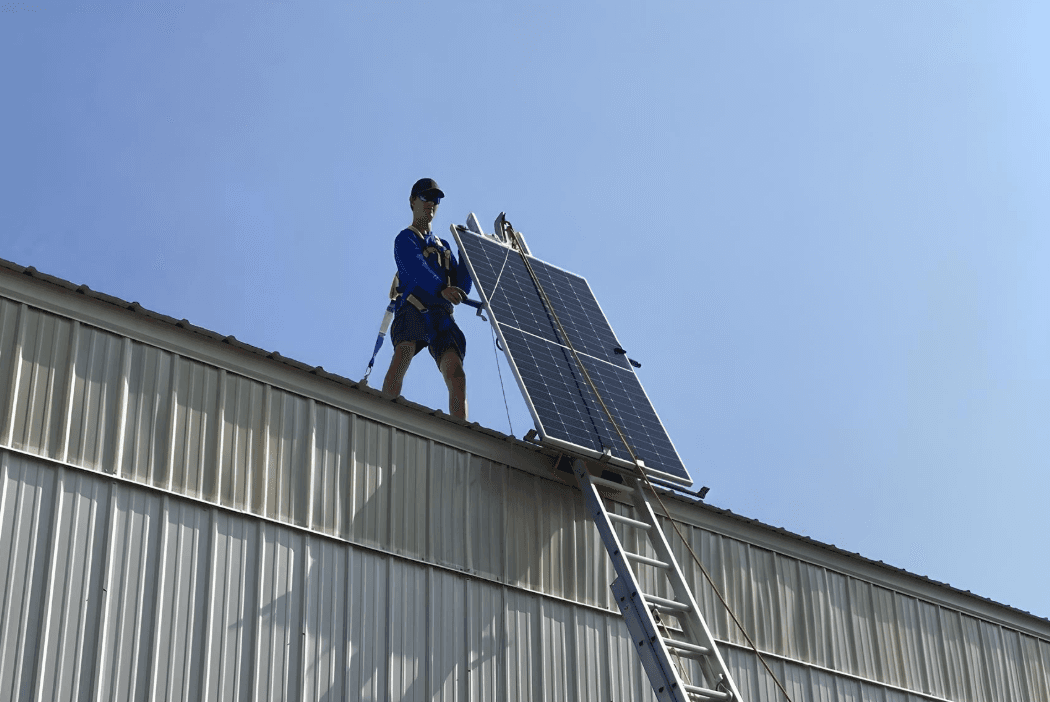 FUEL Solar Lift - Safe, Portable Solar Panel Hoist